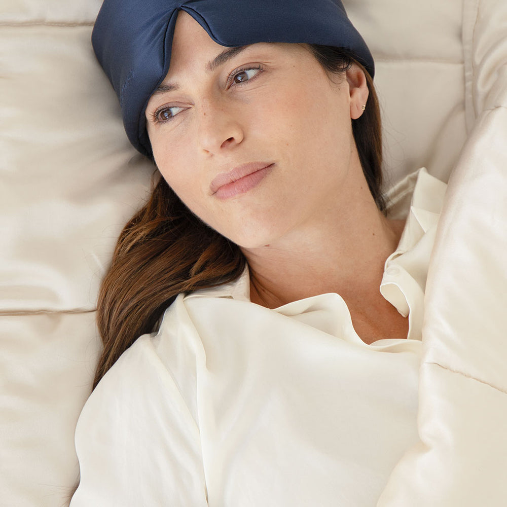 Dusty Gold Silk Weighted Blanket: Ultimate Sleep Luxury
